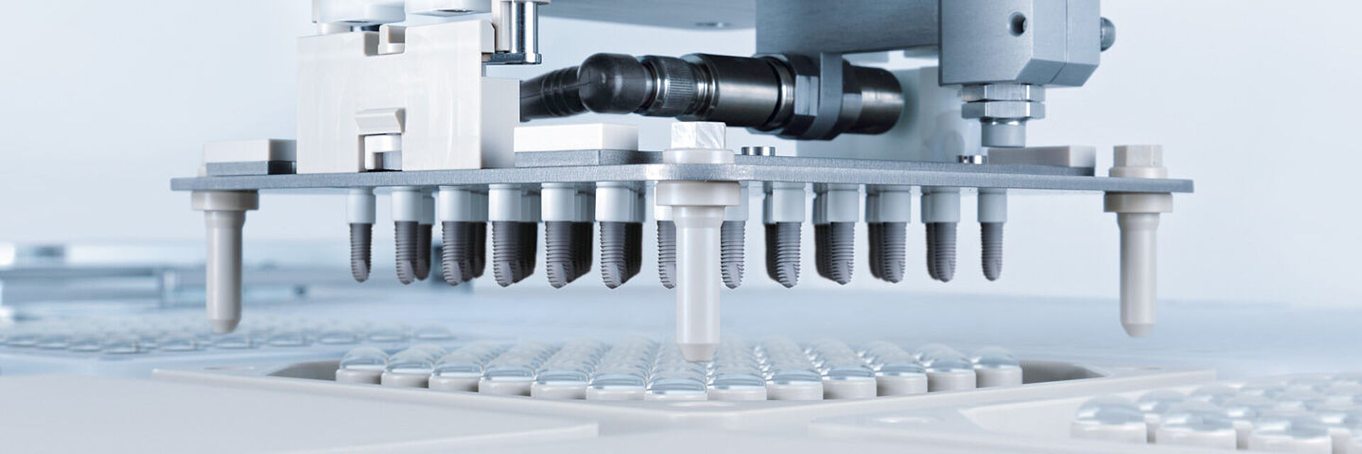 RENA Etching of glass and dental implants | RENA