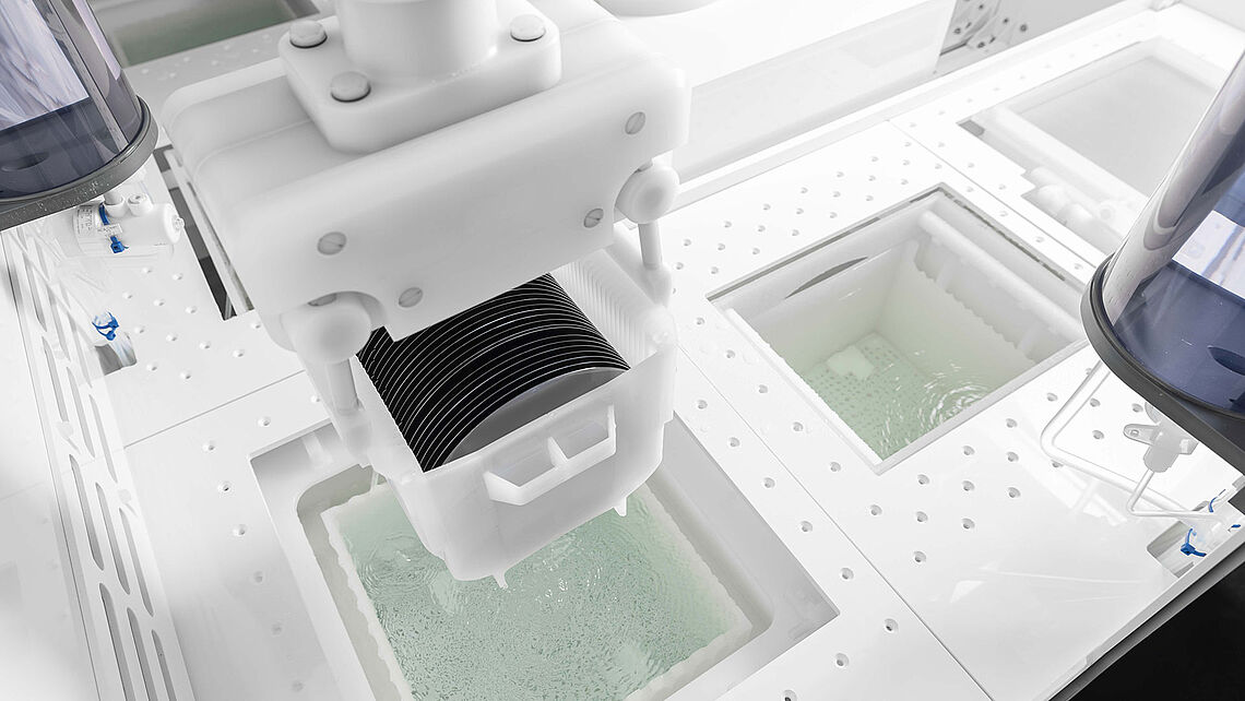 Multi-Step Wet Bench for Cleaning, Etching, Stripping – Revolution